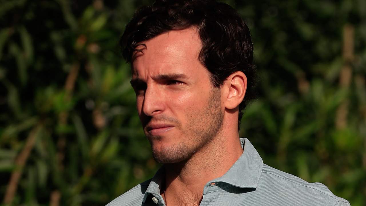 Íñigo Onieva, obligado a olvidar el mundo de la noche por su amor a ...